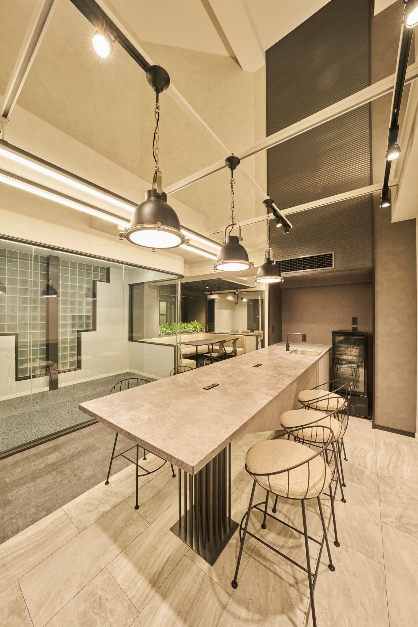 5階 – JP-BASE ワクワクする場を創り出し、次の時代へ繋いで行く。